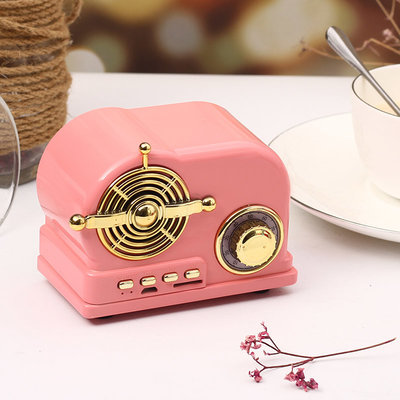Retro Mini Speakers Hands Free Portable Wireless Bluetooths speaker GK-BT02 supplier