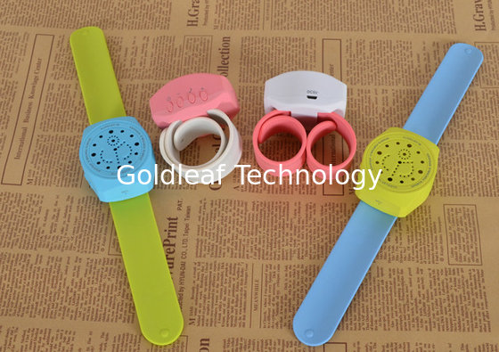 2014 new arrival best selling silicone watch style bluetooth speaker at best price highest