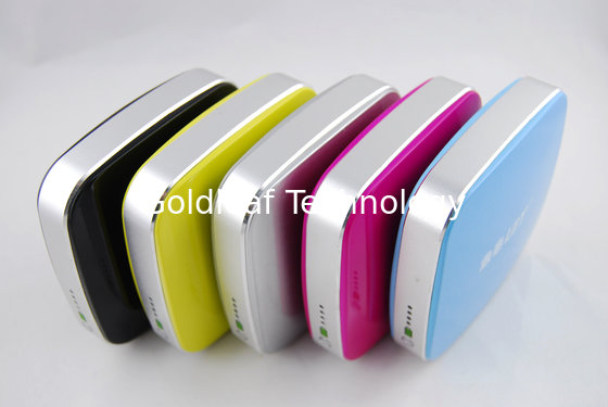 Square shape metal frame 3000mah portable power bank universal phone charger