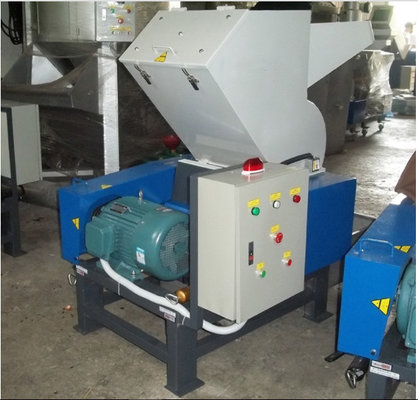 Drinking Straw Crusher 40HP PP PE PET plastic sizing material /grinding machine supplier