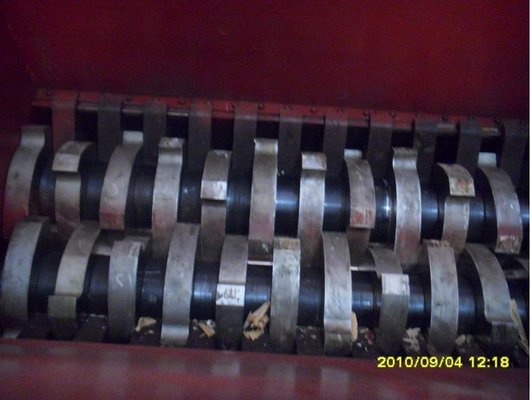 Good Quality Medical Wastes Crushing & Washing Recycling Machines Line plant, Shredder for Medical Rubbish supplier