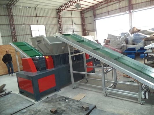 high-performance practical hard plastic shredder for battery Waste Recycling Plastic Shredder With Linear Vibrating Scre supplier
