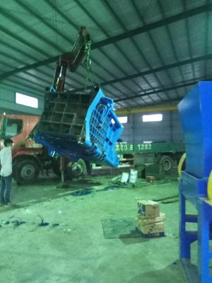 Metal Scrap Plastic Bottle Baling Press Machine Aluminum Can Baler For Sale supplier