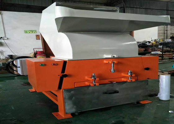 1500 - 2400 KG / Hr Plastic Crusher Machine With Two Layers Sound Insulation