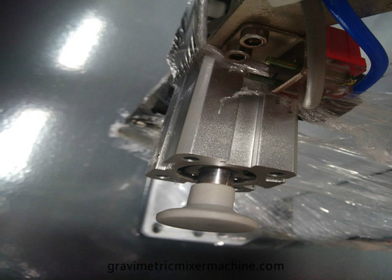 Pneumatic Cylinder Mechanical Robot Arm Articulated With Liner Slider Rail