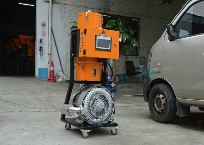 Stable Plastic 3 HP Vacuum Auto Loader Multi Hopper Equipped Washing Function