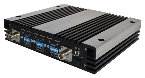 Ampio amplificatore su ordinazione del segnale del telefono cellulare della banda che sostiene EGSM DCS1800 WCDMA