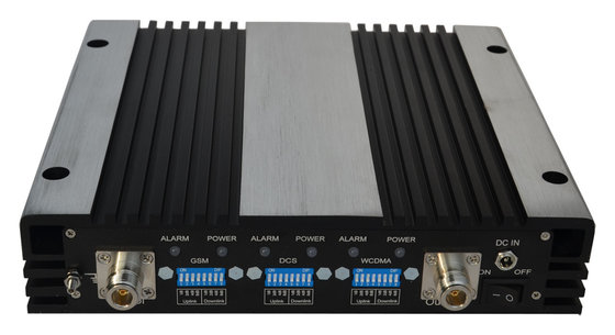 Ampio amplificatore su ordinazione del segnale del telefono cellulare della banda che sostiene EGSM DCS1800 WCDMA