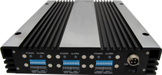 contributo 2G & 3G del ripetitore del segnale del telefono cellulare di 23dBm GSM al potenziamento cellulare domestico