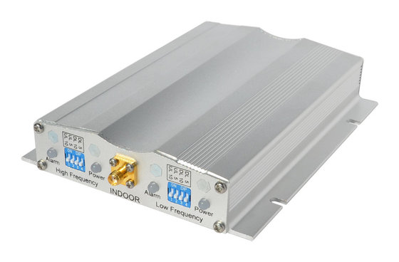ripetitore senza fili del segnale del telefono cellulare di 2G 3G per l'installazione facile dell'automobile CDMA450 LTE700