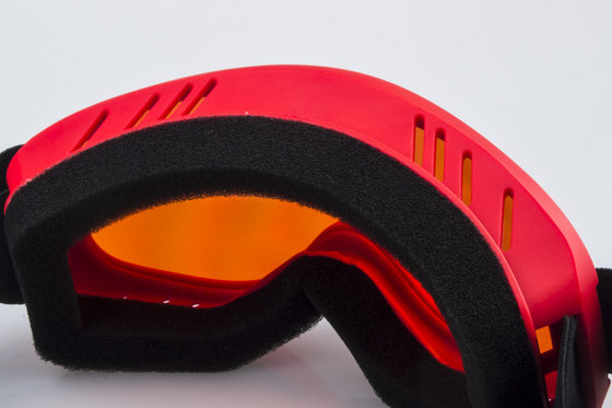 Colorful cute children use safety ski goggles, good quality full REVO gold lens and customzied cute frame ski goggles