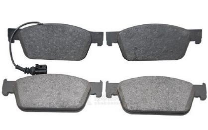 China Auto Brake Pads For VOLKSWAGEN TRANSPORTER V Box Front 7E0698151 Disc  Pads supplier