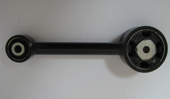 China OEM Available Mitsubishi Spare Parts Front Engine Mount MR961602 supplier