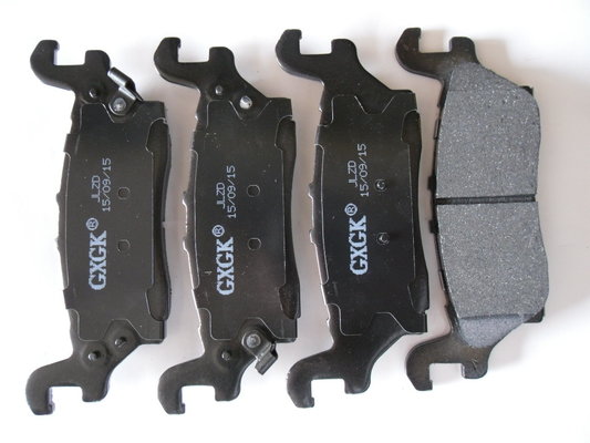 China Semi - Metalic Hummer 3 GXGK Vehicle Brake Pads OEM 15240812 America Spare Parts supplier