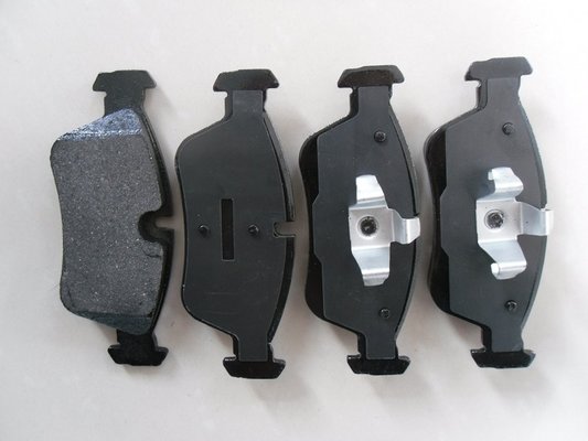 Front Auto Brake Pads Discs For BMW 328i 34112157570 Dust - Free Brake Pads   supplier