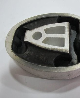 Engine Mount Rubber Replacement , Rear Lower Engine Mount For Ford /  supplier