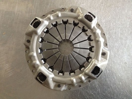 Clutch Cover Mitsubishi Spare Parts Genuine Japanese Spare Parts OEM ME521103 supplier