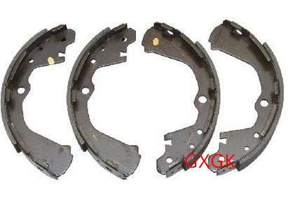 Brake shoe  kit fits Nissan rear Genuine Japanese parts OEM 44060-ZN025 supplier