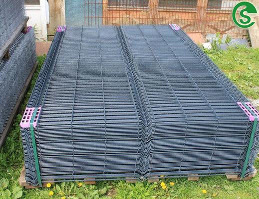 High Quality 2.0mx2.5m Powder Coating Nylofor 3D Panel Fencing With 3 Beams