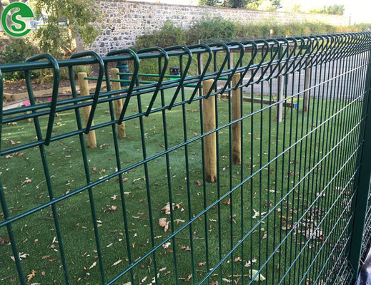 PVC Coated Galvanized BRC Welded Wire Mesh Fence Children Playground Fencing