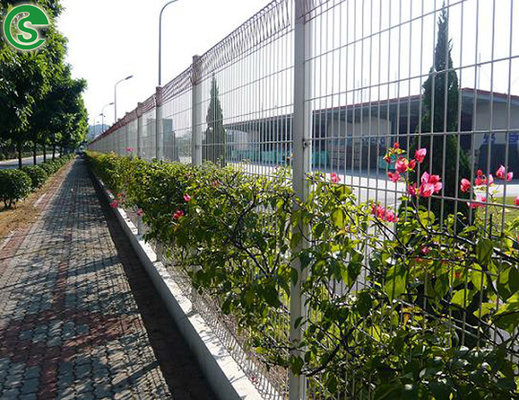 Guangzhou factory cheap price 2.4x2.1m Zinc Coating anti climb BRC roll top fence