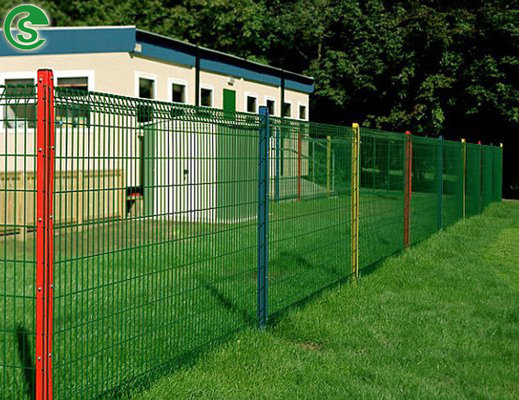 Walk way insolation fence roll top fence brc wire mesh fencing for property