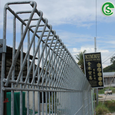 Welded wire mesh fencing design decoration green vinyl coated roll top fencing for Malaysia