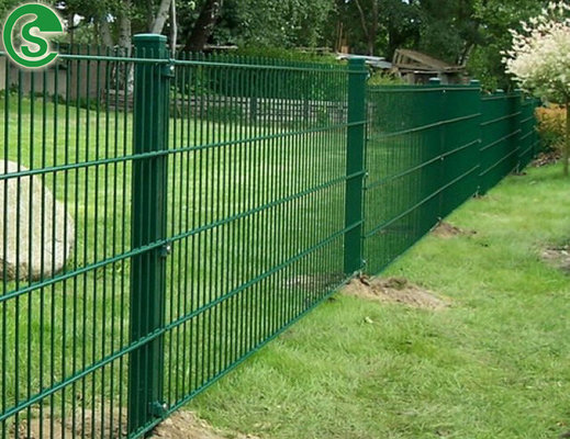 Guangzhou wholesale green vinyl coated 6/5/6 wire mesh Nylofor 2D fence