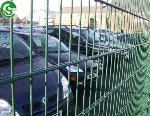 Guangzhou wholesale green vinyl coated 6/5/6 wire mesh Nylofor 2D fence