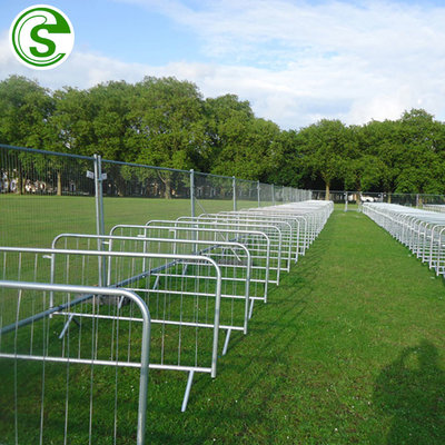 Movable metal construction fences panels crowd control barrier auckland