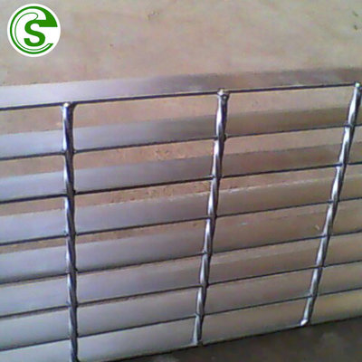 construction drainage steel bar grating price cross bar pitch 50mm grating