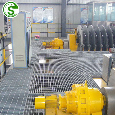 Metal Building Materials Hot Dipped 40 X 5Mm Galvanized Steel Grating for oil platforms