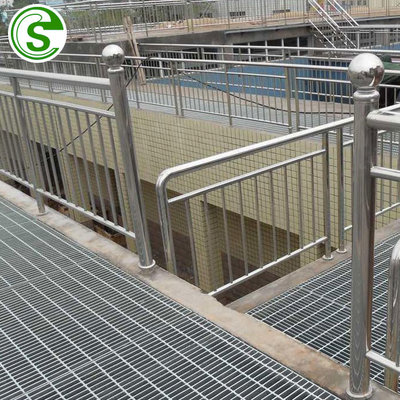 Metal Building Materials Hot Dipped 40 X 5Mm Galvanized Steel Grating for oil platforms