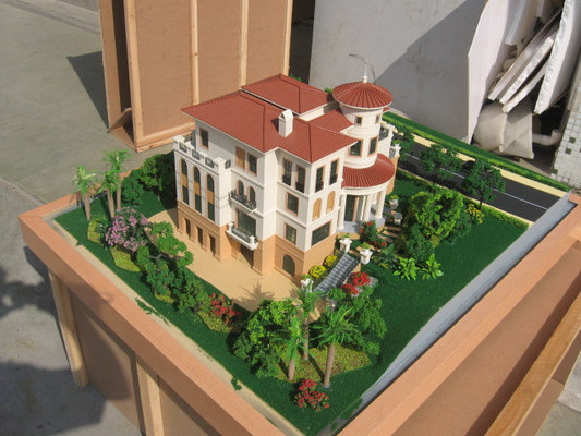 3D building model , ho scale model making with wood base stand