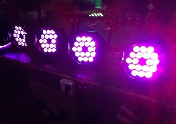 LED18X8W PAR Light，stage light,4 in 1,