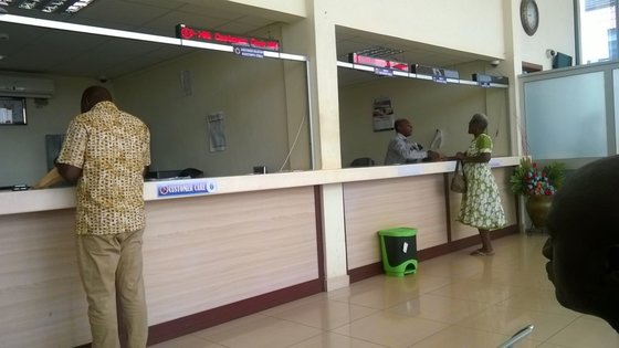 OEM Bank/Hospital Wireless Queuing System Token Number Ticket Kiosk Machine supplier