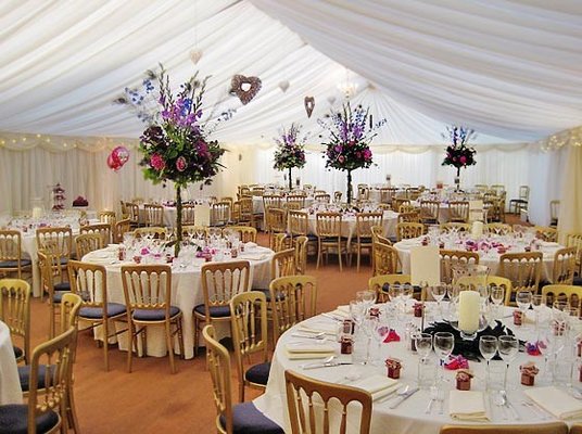 2021 hot sale wedding marquee tent 10x24 m wedding tent,  white color with linings for 200 people