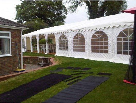 10x24m white Reinforced pvc fabric high peak tent roof top polygonal tent for 200 people