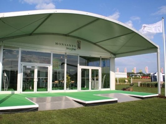 20x30m white arcum pvc fabric high peak tent roof top polygonal tent for 500 people