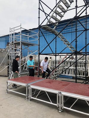 1.22x2.44m Plywood Portable Stage Outdoor Performance Aluminum Stage Adjustable Height Used Stage For Sale