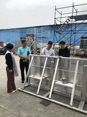 wedding Plywood Portable Stage Outdoor Performance Aluminum Stage Adjustable Height Used Stage For Sale