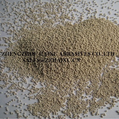 China manufacturer yello round environmental free dust emery sand for glass sandblasting