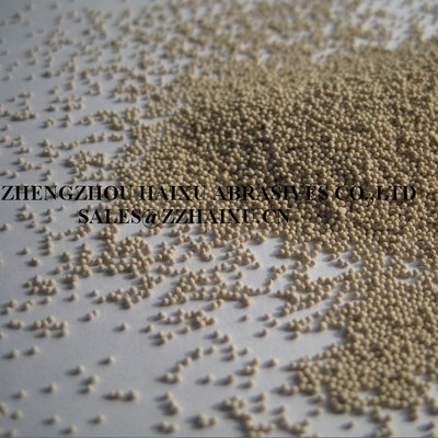 China manufacturer yello round environmental free dust emery sand for glass sandblasting