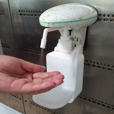 Small Commercial Liquid Soap Dispenser , Automatic Hand Sanitizer Dispenser Wall Mounted