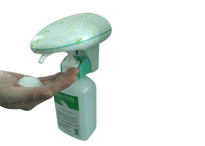 Large Liquid Dose sensor hand soap dispenser , hand sanitizer foam dispenser Wall hanging