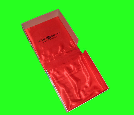 Cardboard Box Packaging , Logo Printed Cardboard Box Packaging With Silk Inlay