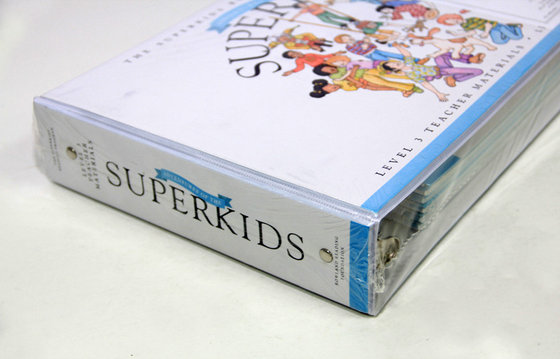 Glossy Lamination Hard Cover Book Printing Service For Kids Playing
