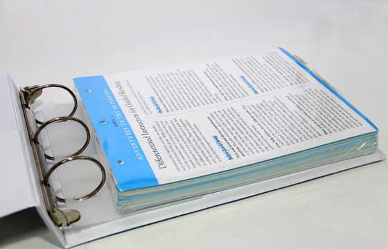 Glossy Lamination Hard Cover Book Printing Service For Kids Playing