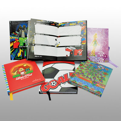 Glossy Lamination Hard Cover Book Printing Service For Kids Playing