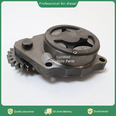 Genuine Quality  diesel engine QSB6.7 Lubrication Oil Pump  4939587 supplier